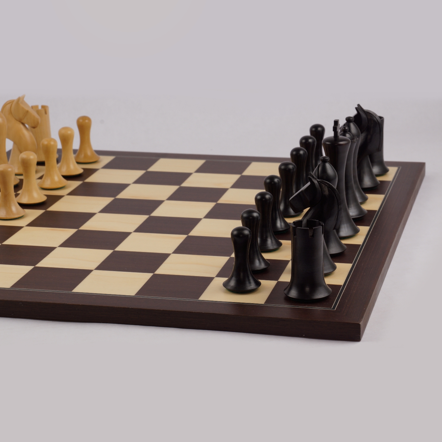 18" Mark of Westminster Ebonized Equinox Executive Chess Set