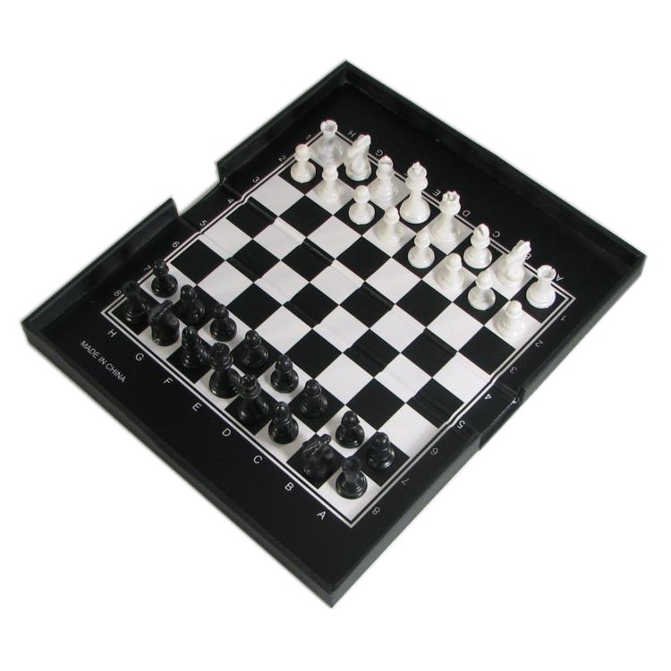 6 1/2" Compact Magnetic Chess Set