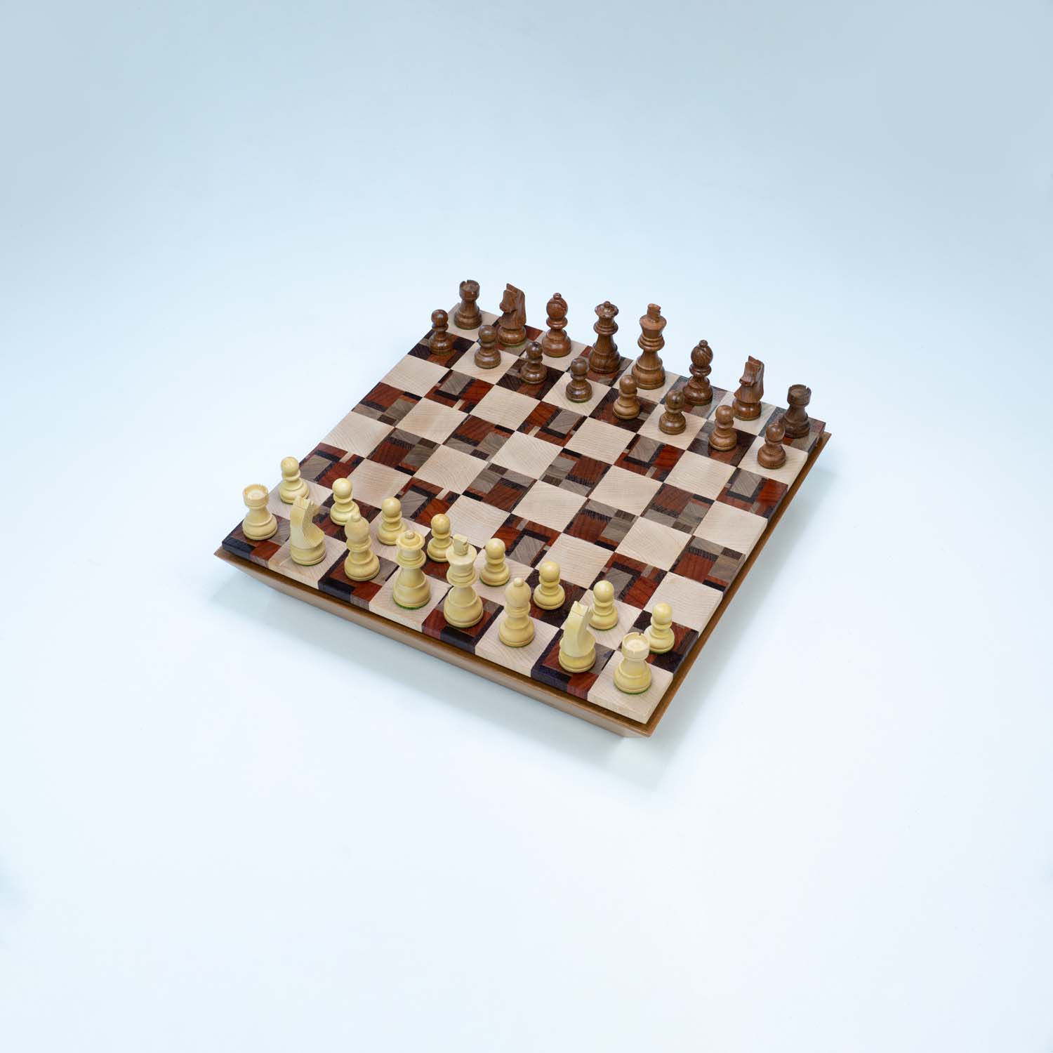 One of a Kind - Chaotic Storage Chessboard with pieces